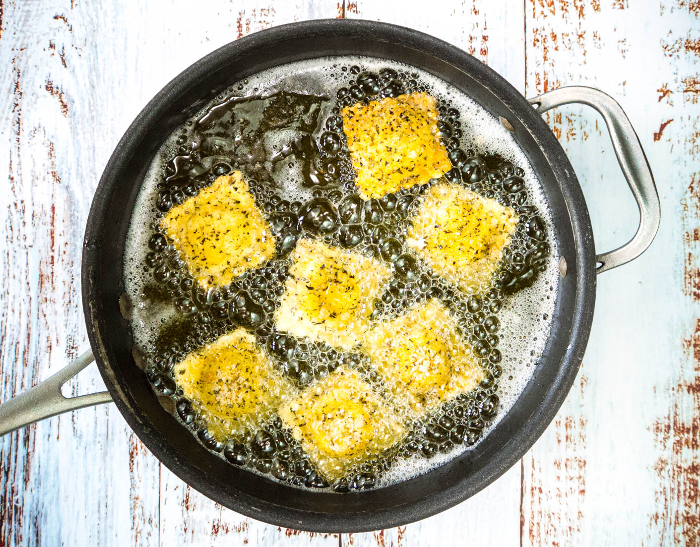 Crispy Fried Cheese Ravioli with Marinara
